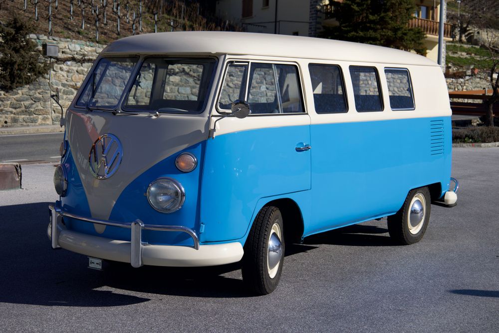 VW T1 - 1966 | CarYouNeed.ch