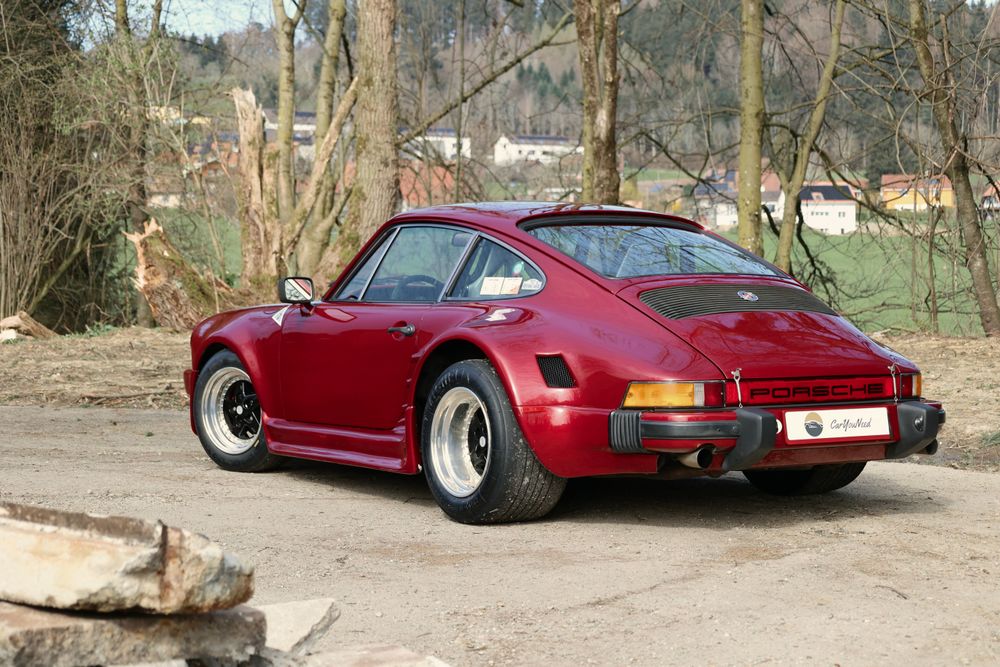 Porsche 911 3.0 SC Turbo Look - 1982 | CarYouNeed.ch