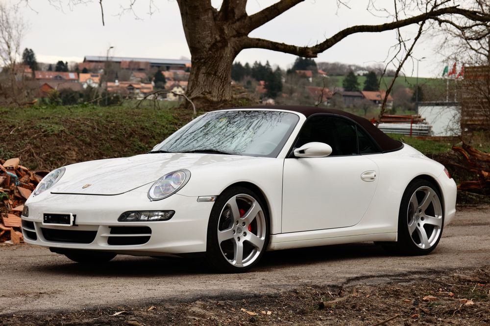 Porsche 911 997 Carrera 4S Cabriolet | CarYouNeed.ch