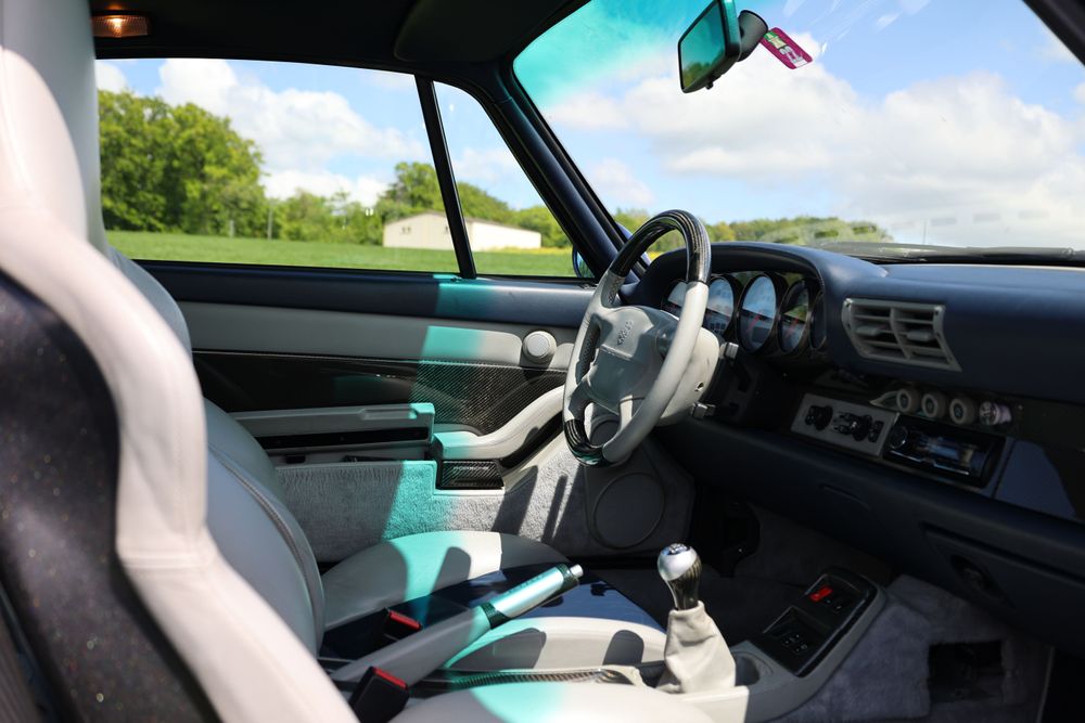 Porsche 911 933 Turbo | CarYouNeed.ch